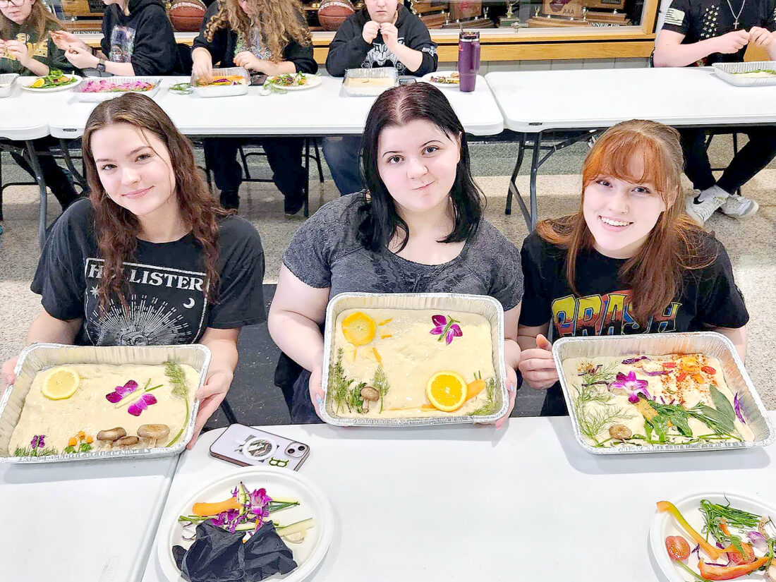 An unusual medium | News, Sports, Jobs - Weirton Daily Times